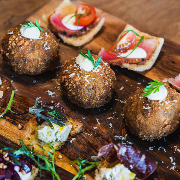 Mount Monument Winery | Cellar Door & Fine Dining in Romsey, Mount Macedon